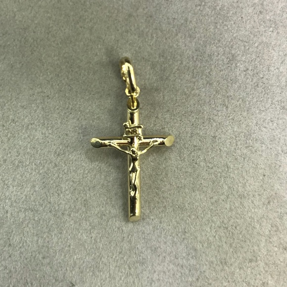Jewelry | Exquisite Gold Jesus Cross | Poshmark